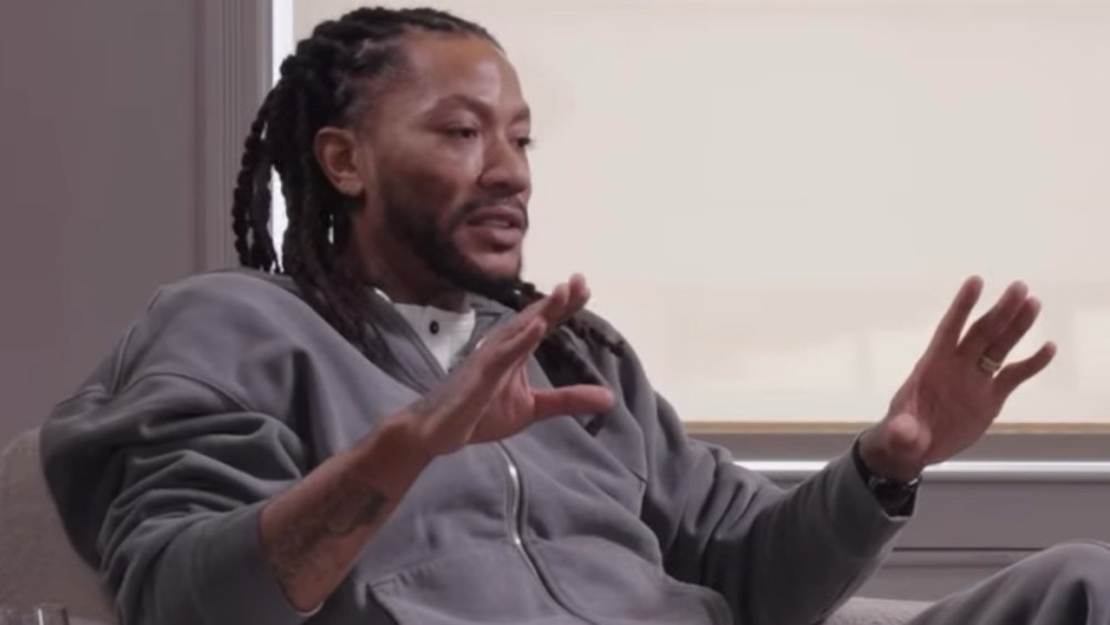 DERRICK ROSE OPENS UP ABOUT HIS FEELINGS ON THE HALL OF FAME